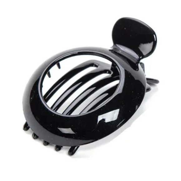 Hair | Round Circle Claw Clip In Glossy Shiny Black Color | Poshmark